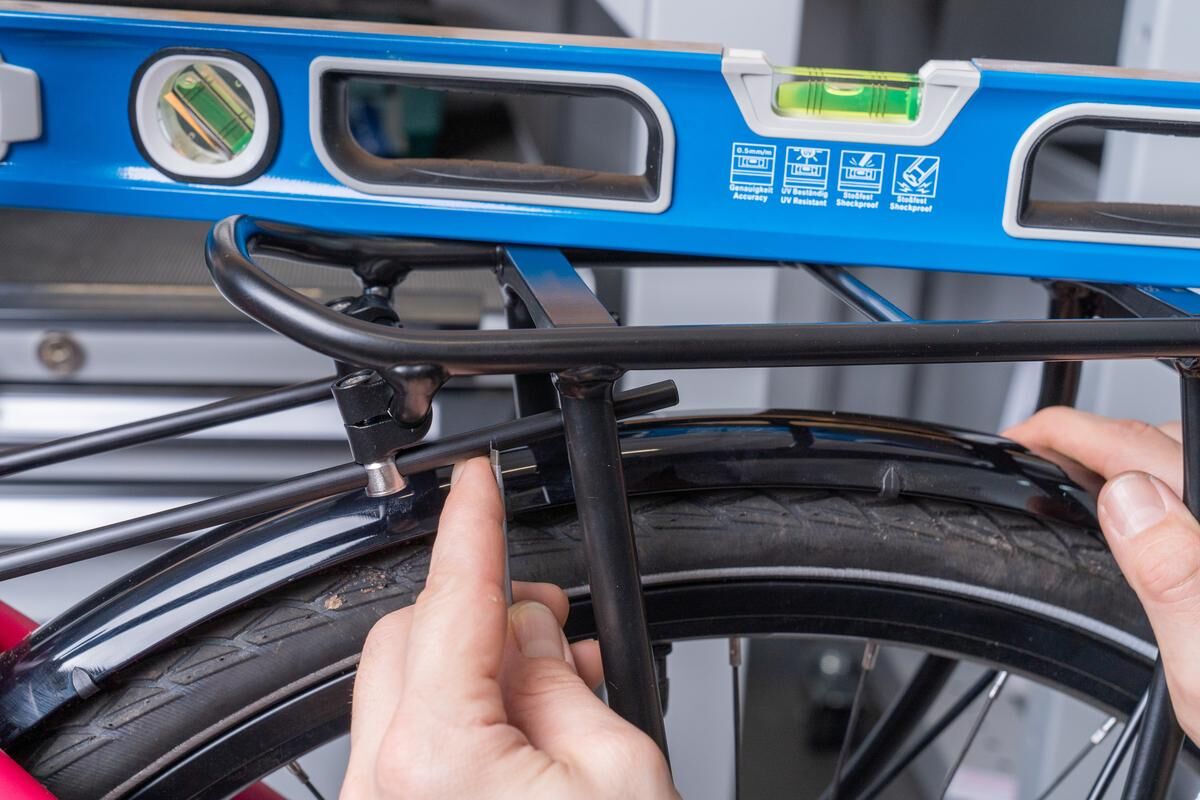 Easily retrofit a pannier rack | Contec-parts